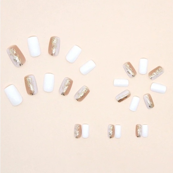 Passion of Essence | Makeup | 24pcs Short Square Glitter Detail Fake ...